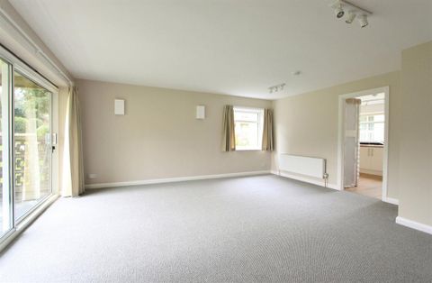 Endcliffe Vale Road, Sheffield S10, 3 bed flat to rent, £1,200 pcm - Zoopla