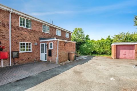Wheeler Close, Worcester WR2, 3 bed terraced house for sale, £200,000 ...
