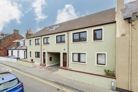 Seagate, Arbroath DD11, 3 bed flat for sale, £105,000 - Zoopla