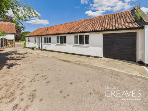 Main Street, Epperstone NG14, 2 bed detached bungalow for sale, £ ...