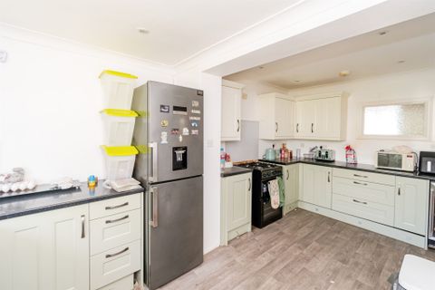 Tilbrook Road, Southampton SO15, 4 bed semi-detached house for sale, £ ...