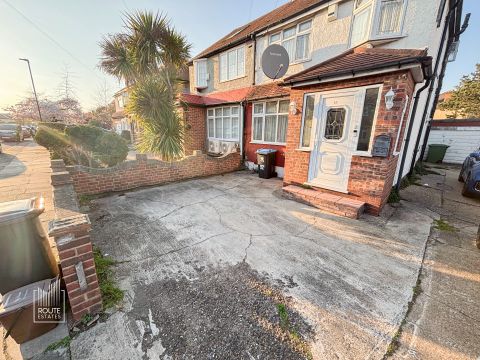 3 bed terraced house to rent in Addison Road, Enfield EN3, £2,350 pcm ...