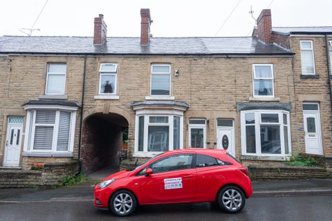 Doncaster Road, Rotherham S63, 2 bed terraced house for sale, £80,000 ...