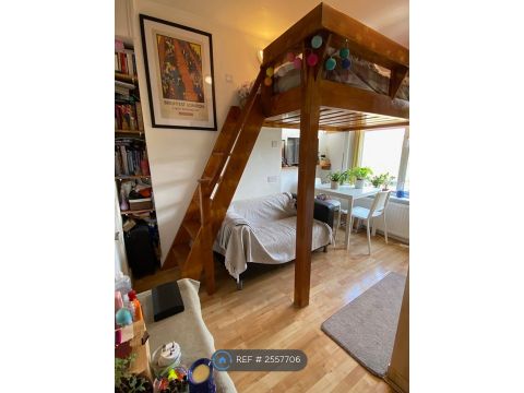 Burroughs Parade, London NW4, Studio to rent, £1,275 pcm - Zoopla