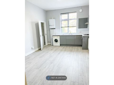 Brook Street, Luton LU3, 1 bed flat to rent, £900 pcm - Zoopla