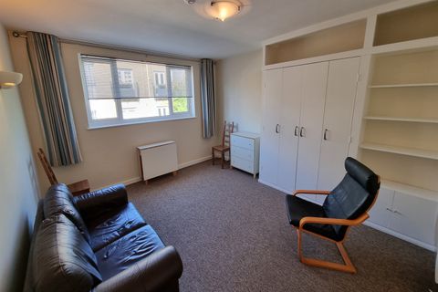 Studio to rent in Farm Lane, London SW6, £1,500 pcm - Zoopla