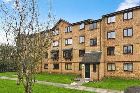 Waterville Drive, Vange, Basildon, Essex SS16, 1 bed flat for sale, £ ...