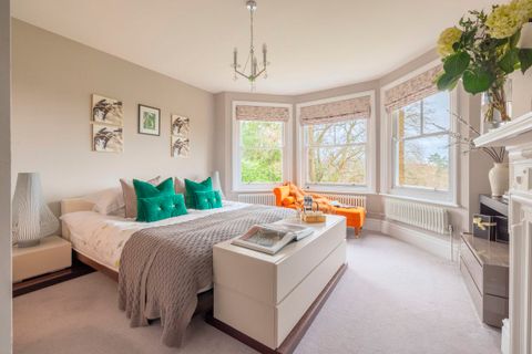 5 bed detached house for sale in Mutton Hall Hill, Heathfield TN21, £ ...