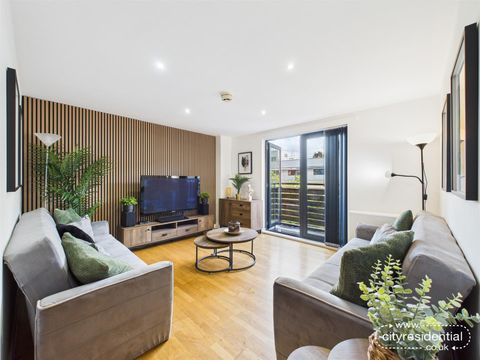 Staten Court, Liverpool L1, 2 bed flat for sale, £180,000 - Zoopla