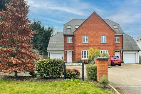 Royston Drive, Ewshot GU10, 4 bed semi-detached house for sale, £ ...