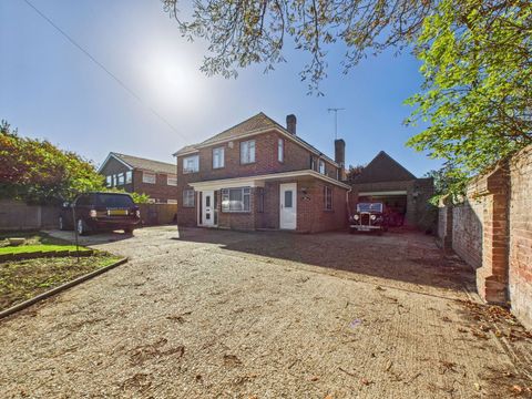 Station Road, Rustington, Littlehampton BN16, 4 bed detached house for ...