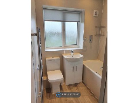 3 bed flat to rent in Rankin Drive, Edinburgh EH9, £1,950 pcm - Zoopla