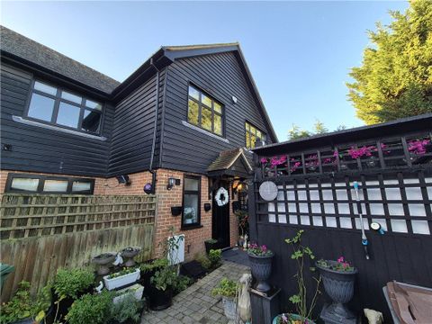 Alma Barn Mews, Orpington, Kent BR6, 3 bed semi-detached house for sale ...