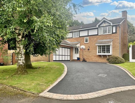 4 bed detached house for sale in Holset Drive, Altrincham WA14, £ ...