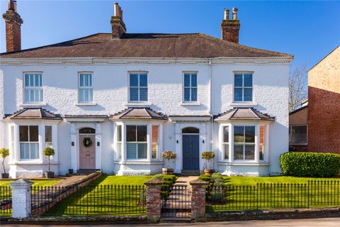 4 bed semi-detached house for sale in Magdalens Road, Ripon, North Yorkshire HG4, £735,000 - Zoopla