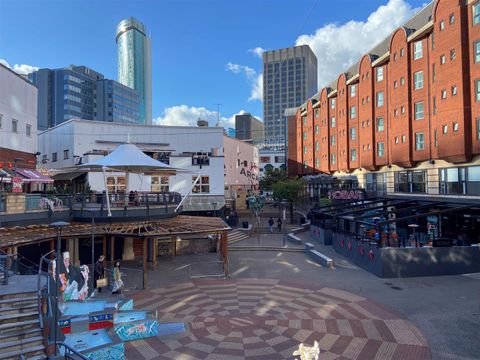 1 bed flat for sale in Hurst Street, Birmingham B5, £139,950 - Zoopla