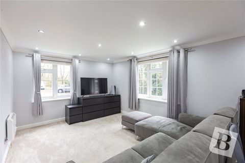 1 bed flat for sale in Canon Court, Basildon, Essex SS13, £200,000 - Zoopla