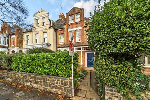 Weston Park, Crouch End, London N8, 2 bed flat for sale, £599,950 - Zoopla