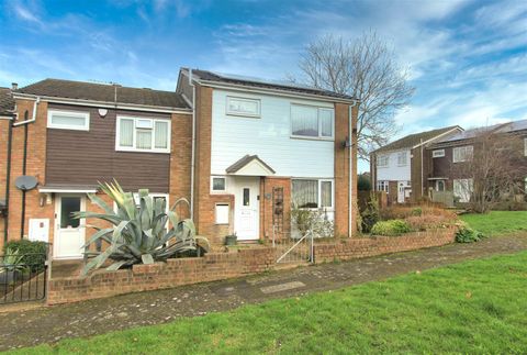 4 bed end terrace house for sale in Mackenzie Way, Gravesend DA12, £285,000 - Zoopla