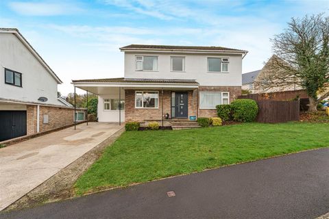 Court Close, Aberthin, Cowbridge CF71, 4 bed detached house for sale, £ ...