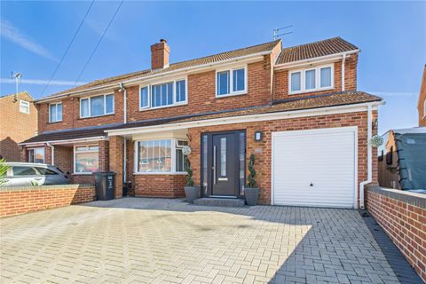 Wheeler Avenue, Upper Stratton, Swindon SN2, 4 bed semi-detached house ...