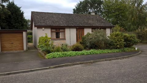2 bed bungalow to rent in Rossie Park Drive, Inchture, Perth, Perth And ...