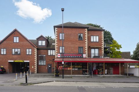 3 bed flat for sale in New Heston Road, Heston, Hounslow TW5, £420,000 ...