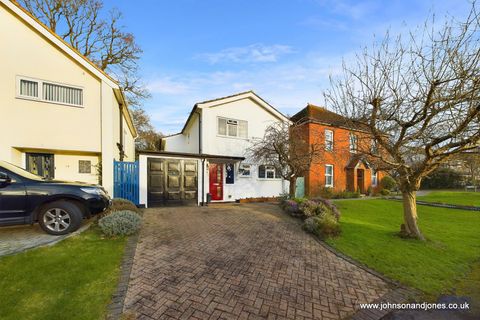 3 bed detached house for sale in Malus Drive, Addlestone KT15, £612,500 ...