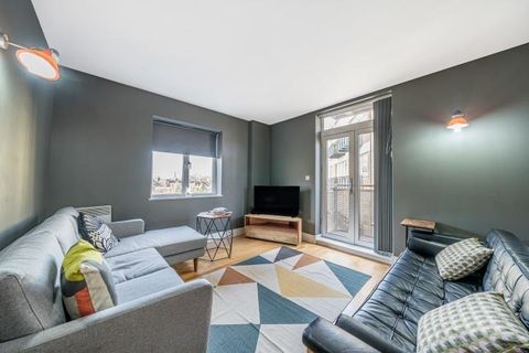 Peckham Grove, London SE15, 2 bed flat to rent, £2,200 pcm - Zoopla