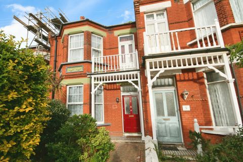 Warwick Road, Margate CT9, 5 bed terraced house for sale, £500,000 - Zoopla