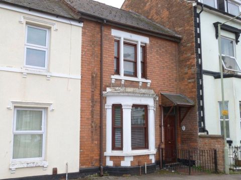 Nettleton Road, Gloucester, Gloucestershire GL1, 4 bed terraced house ...