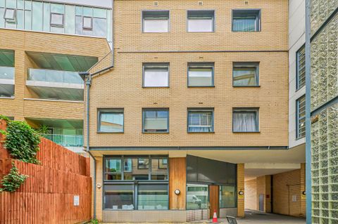 Red Lion Square, Wandsworth SW18, Studio to rent, £2,000 pcm - Zoopla
