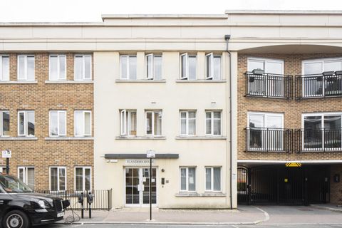 2 bed flat for sale in Flanders House, Defoe Road, London N16 - Zoopla