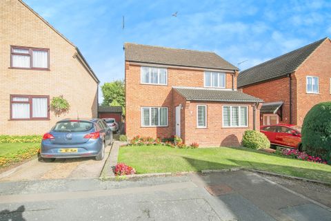 3 bed detached house for sale in Shortlands, Ipswich IP8, £310,000 - Zoopla