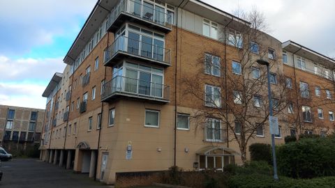 Centurion Court, St Albans AL1, 2 bed flat to rent, £1,170 pcm - Zoopla