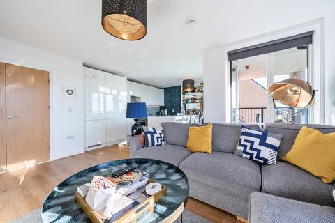 2 bed flat for sale in Highbrook House, Whetstone, Totteridge, London ...