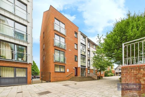 Castle Way, Southampton SO14, 1 bed flat to rent, £1,150 pcm - Zoopla