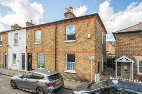 2 bed end terrace house for sale in Park Road, Chislehurst, Kent BR7, £495,000 - Zoopla