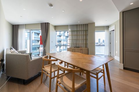 2 bed flat to rent in Cutter Lane, Greenwich Peninsula, London SE10, £ ...