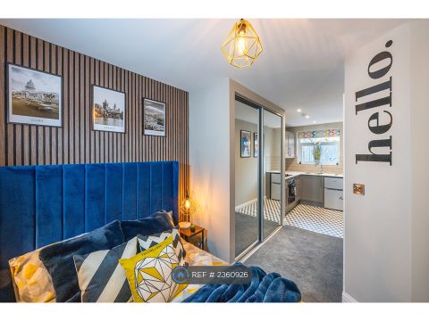 Studio to rent in Reading, Reading RG2, £1,450 pcm - Zoopla