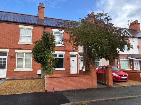 Saxon Street, Wrexham LL13, 2 bed terraced house to rent, £800 pcm - Zoopla
