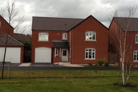 4 bed detached house to rent in Wesham, Preston PR4, £1,600 pcm - Zoopla