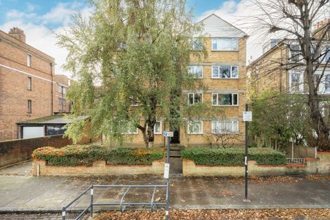 Queens Drive, London N4, 2 bed flat for sale, £500,000 - Zoopla