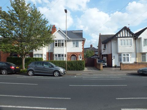 Evington Drive, Leicester LE5, 4 bed semi-detached house to rent, £ ...