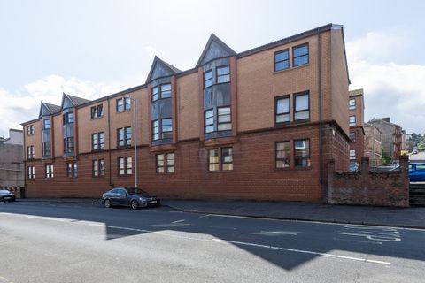 2 bed flat for sale in Regent Street, Greenock PA15, £60,000 - Zoopla