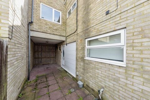 Highbrook, Corby NN18, 4 bed terraced house for sale, £145,000 - Zoopla