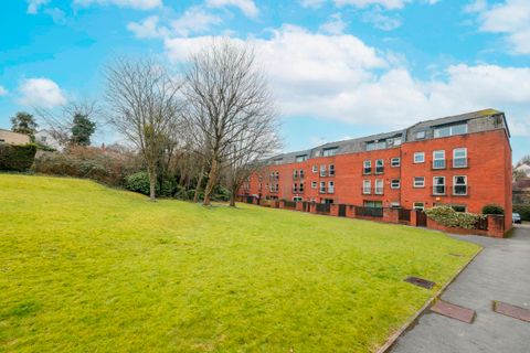 Alma Court, Bristol BS8, 2 bed flat to rent, £1,500 pcm - Zoopla
