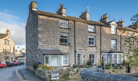 1 Castle Crescent, Kendal, Cumbria LA9, 3 bed end terrace house for ...