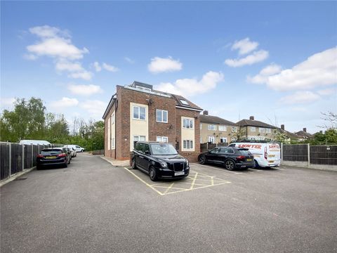 2 bed flat for sale in Chailey Close, Sidcup, Kent DA15, £350,000 - Zoopla