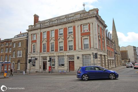 The Old Post Office, 2 Union Crescent, Margate, Kent CT9, 2 bed flat ...